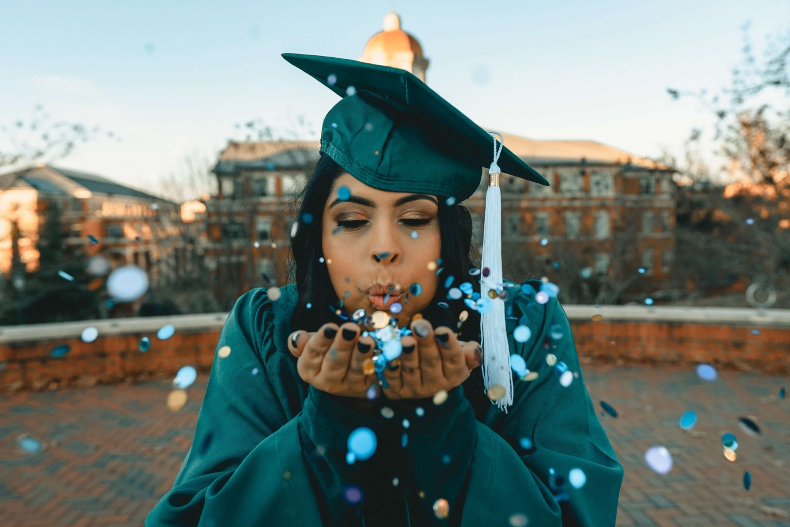 The Ultimate Graduation Party Checklist - Tagvenue Blog