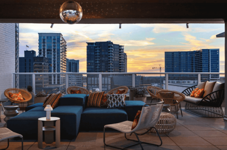 35 Unforgettable 21st Birthday Ideas For 2025 - Tagvenue Blog