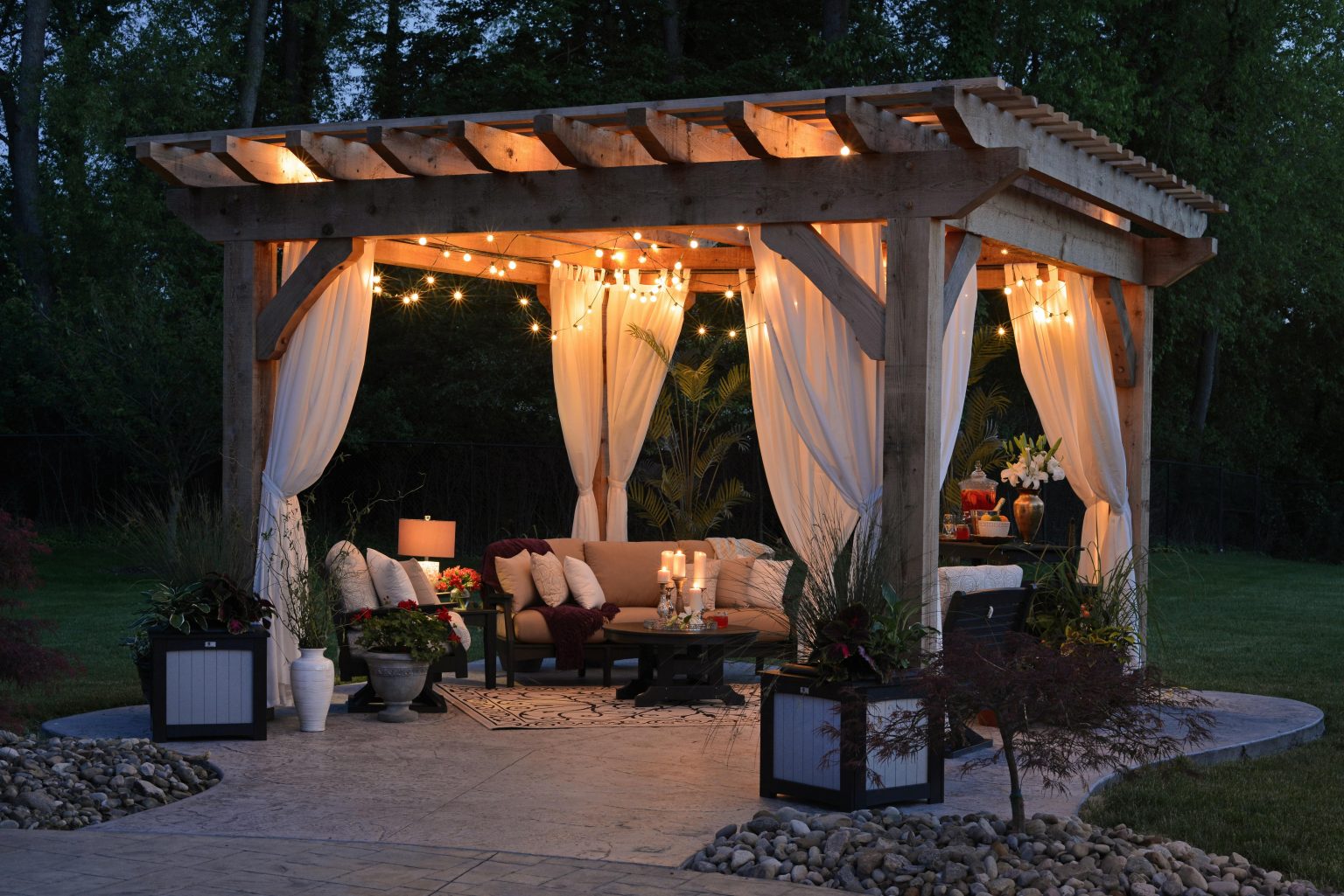 16 Spectacular 16th Birthday Ideas - Tagvenue Blog