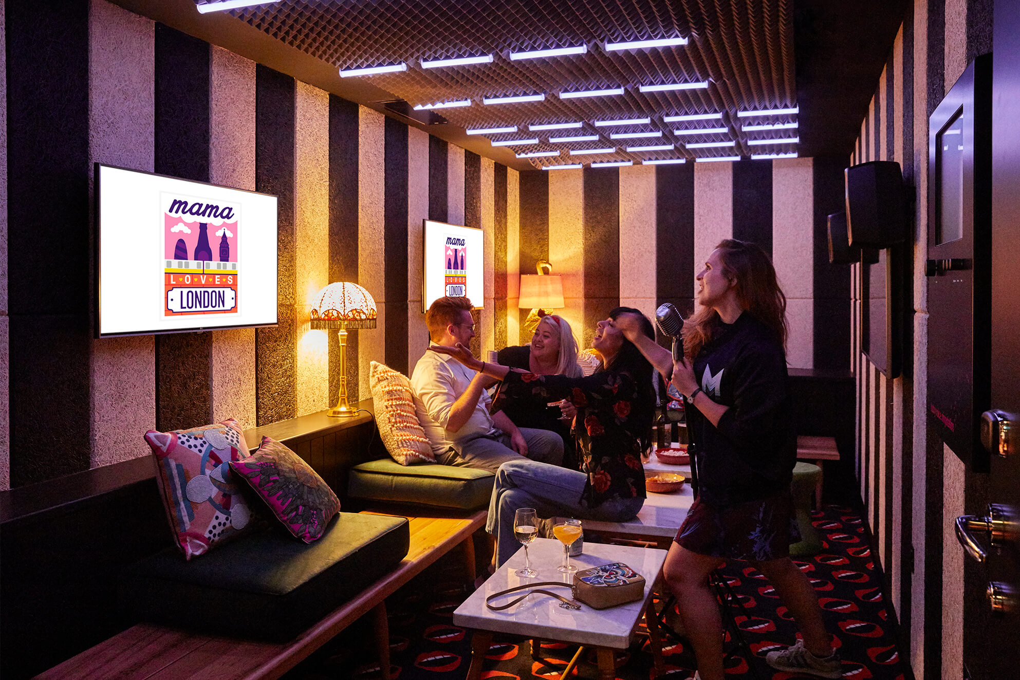 Top 14 Must-Try Group Activities in London - Tagvenue Blog