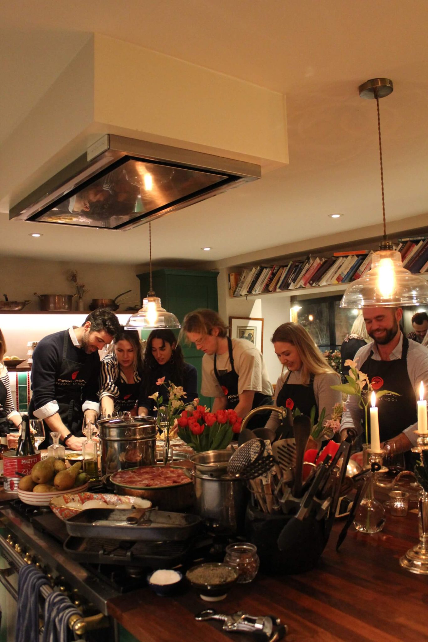 Top 13 Must-Try Group Activities in London - Tagvenue Blog