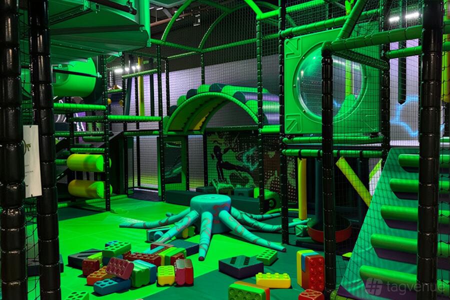 Underwater Party Room Flip Out Watford Bar Bat Mitzvah And More underwater-party-room-flip-out-watford-bar-bat-mitzvah-and-more